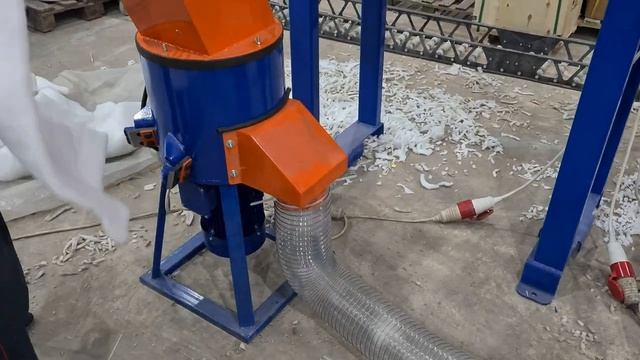 Шарикоформовочный станок в линии с дробилкой МИ-500Р, пневмотранспорт, система растаривания в мешки.