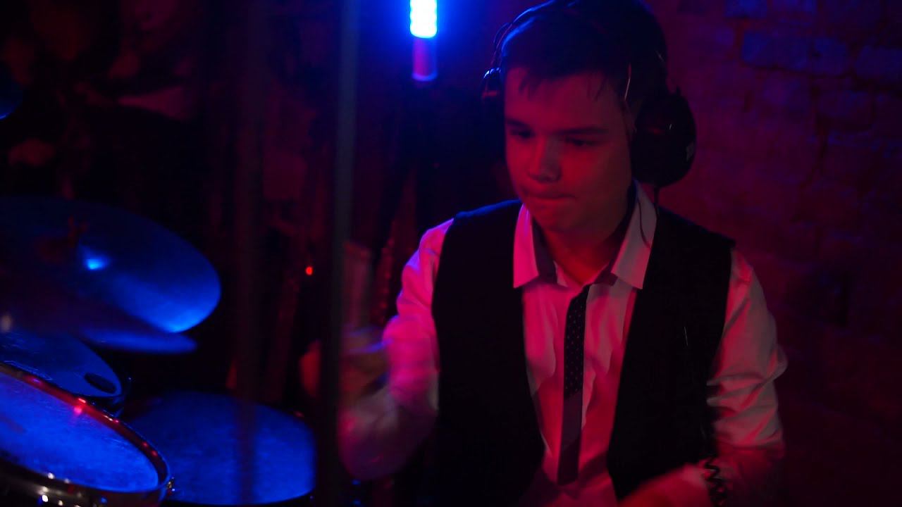 Олег Пелевин. System of a down — War