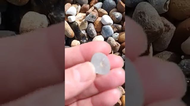 Сокровище под ногами Морской стеклянный шарик #морскоестекло #драгоценности #драгоценныекамни