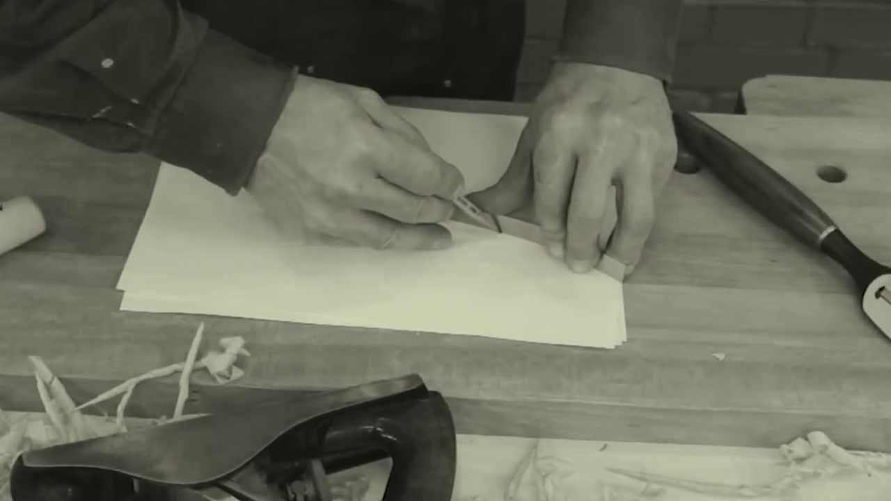 А как поступит Столяр? (What will woodworker do?)