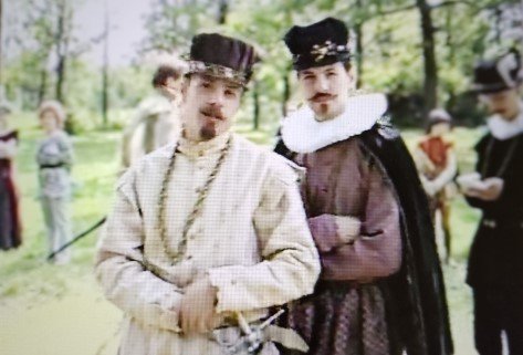 Рубрика "СНИМАЕТСЯ КИНО №15" Репортаж со съемочной площадки телесериала «Королева Марго» лето 1994г.