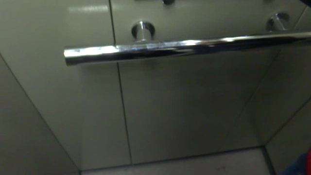 Электрический лифт V=1 м-с, грузоподъемность 400 кг (1294)