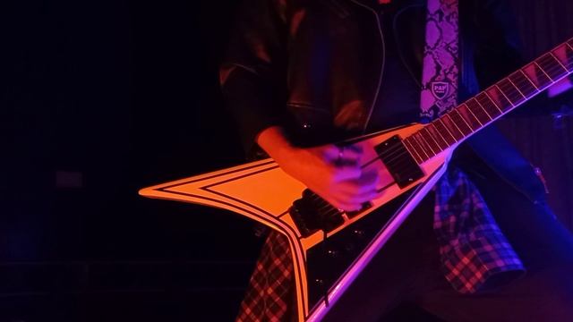 Niki - Rush (Official Video)