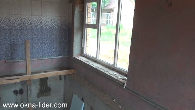 Окна с дистанционным открыванием в бассейне