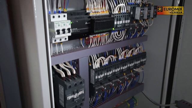 МОБИЛЬНЫЙ БЕТОННЫЙ ЗАВОД EUROMIX CROCUS 20/750.2 ЗИМА