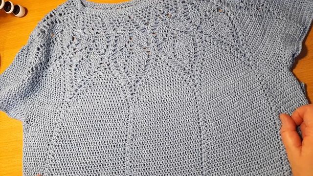 Готовлюсь к лету,связала летний топ.