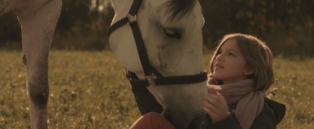 Короткометражный фильм "Лошадь" (2016) - трейлер