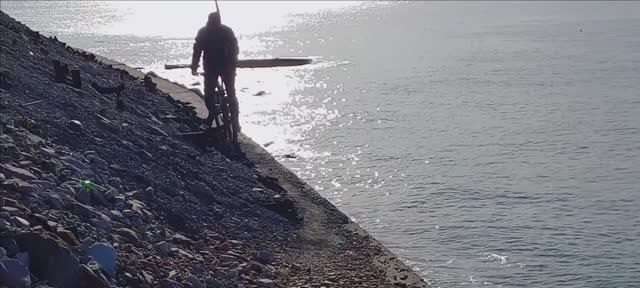 Придурок - рыбак