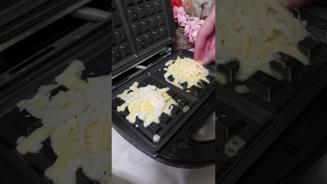 Сырно-луковые вафли