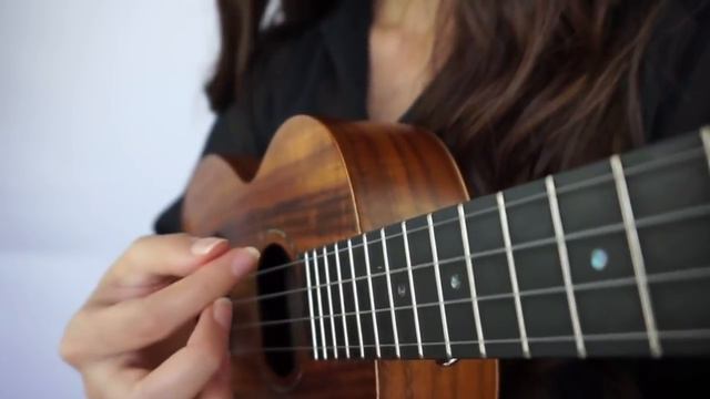 DAY 5 - HOW TO STRUM WITH THE INDEX FINGER - 30 DAY UKE CHALLENGE