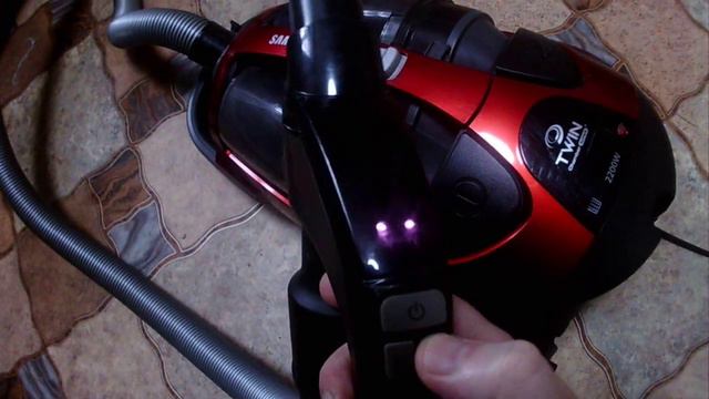 ЧТО ПРОИСХОДИТ С ЭТИМ ПЫЛЕСОСОМ ПОДСКАЖИТЕ ПОДПИСЧИКИ