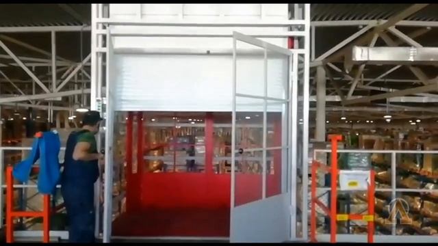 Подъемник Грузовой в металлокаркасной шахте.mp4