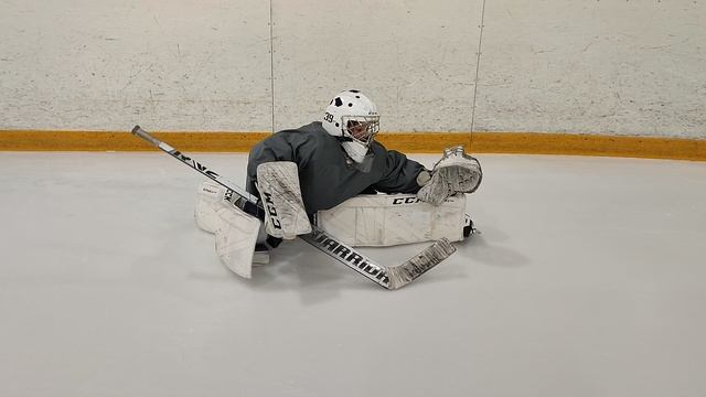 Растяжка в выпаде, тянуться ловушкой к коньку