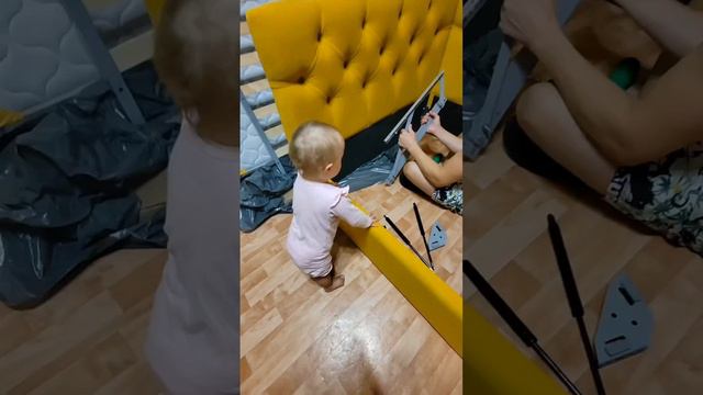 Всей семьёй собираем кровать фабрики KROWATSON