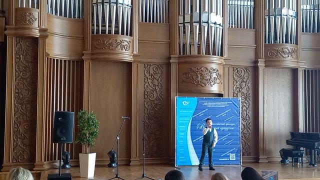 "ВСЁ НАОБОРОТ", исполняет Симонов Тимофей