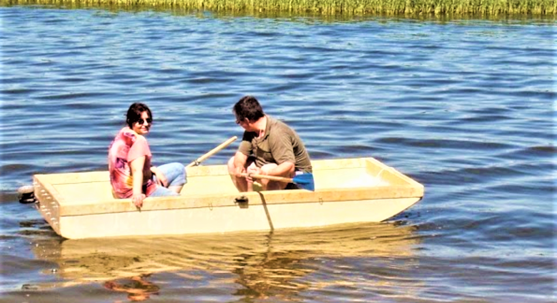 Как мы лодку из пенополистирола делали. 6 серия. Нестыковки в корме. Оригинальная шпаклёвка