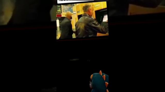 Эта сумка помещает 1000 таких же