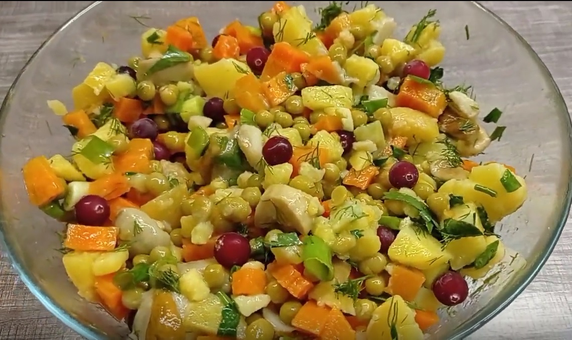 Салат Таёжный украсит ваш праздничный стол! Вкусный рецепт.