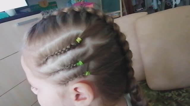 Голландская коса с дополнением.