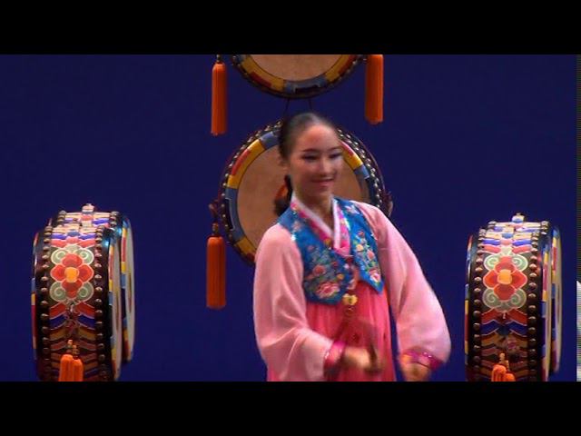 SunHwa Arts SchoolDance Festival_2016 08 29 pm_3 00 Middle classes-Корейские барабаны
