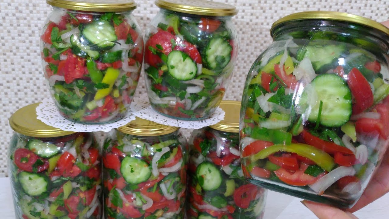 САЛАТ на зиму КАК СВЕЖИЙ ! Готовлю тазами все равно Мало ! СЕКРЕТ хранения  #огуречныйсалат.