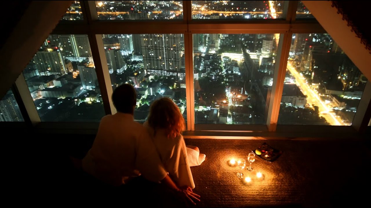 В незнакомых окнах.mp4