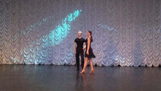 Мастер-класс «Интерпретация бальной хореографии для использования в создании концертных номеров».