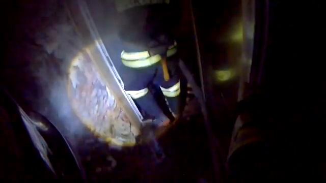 Севастопольские спасатели предотвратили распространение пожара и взрыв газовых баллонов 16 янв. 2018