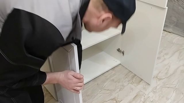 Шкаф Кельн - видеообзор и последовательность сборки