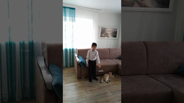 Чикалёв Вадим,7 лет, А. Фет 'Кот поёт глаза прищуря'