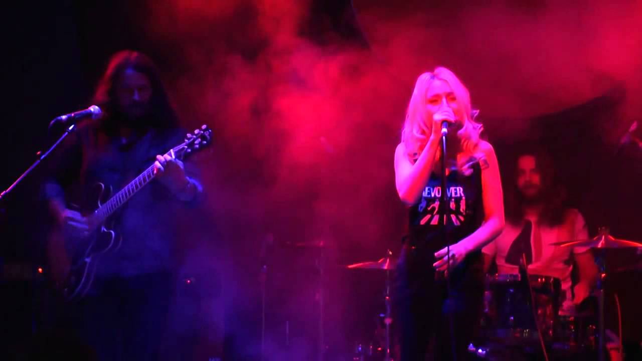 14А. Алёна Ярушина "Helter Skelter" гр. "Back from USSR" в Меццо-форте 15 августа 2015 г