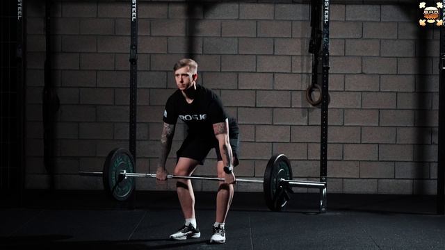 Подъём на грудь в стойку