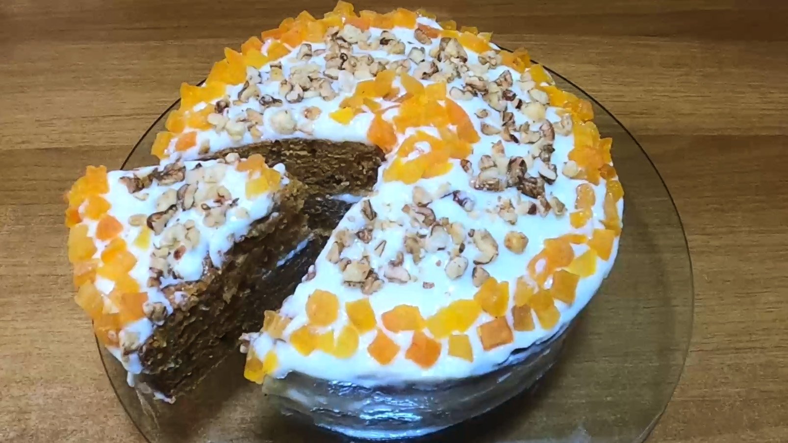 МОРКОВНЫЙ ТОРТ с орехами и сливочным кремом. Вкусно!!!