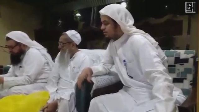 Ханбалитский шейх Амир Бахджат читает наизусть ханафитскому шейху аль-Кабудруви ханафитскую поэму