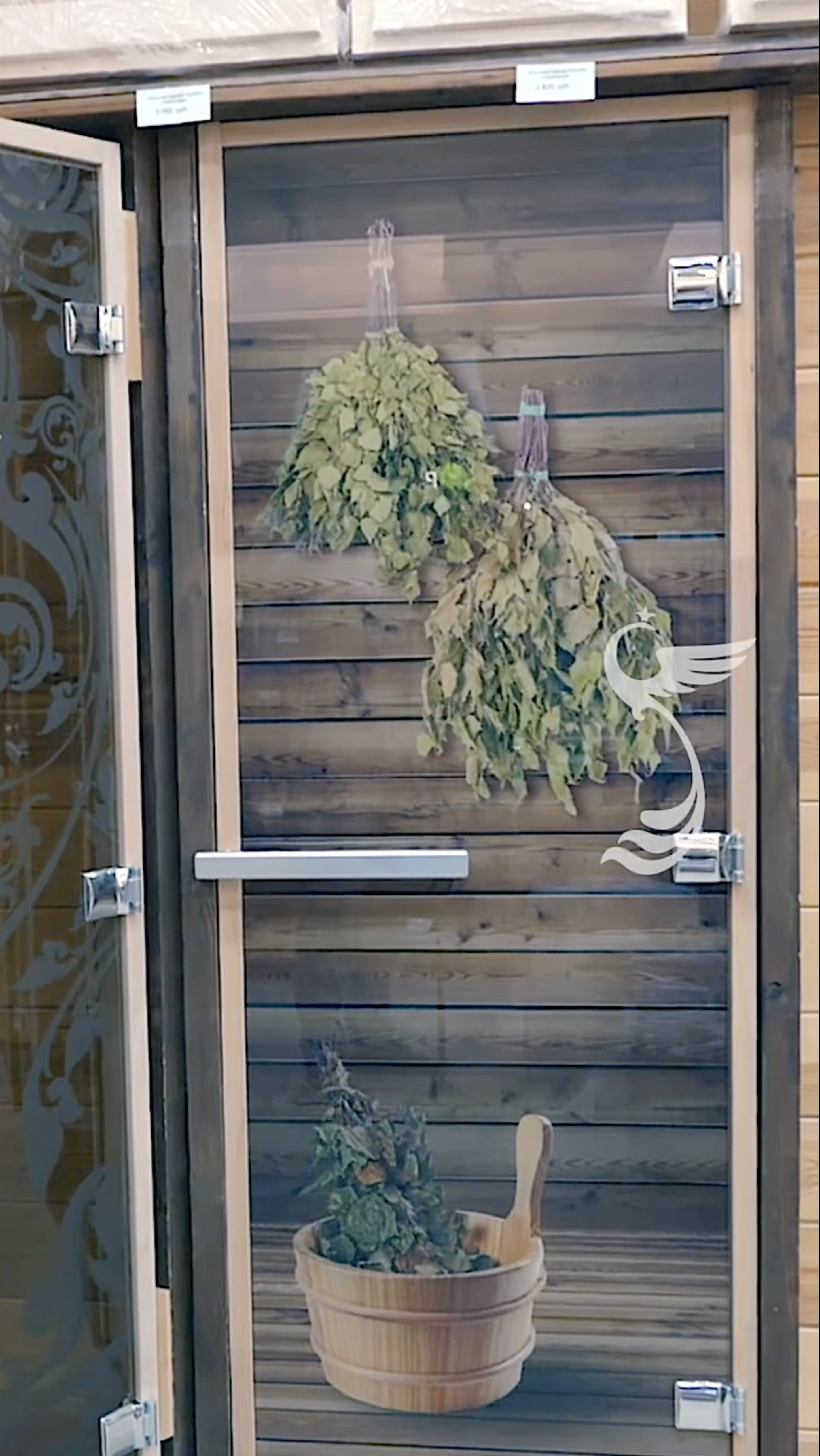 Как выбрать дверь в баню #shorts