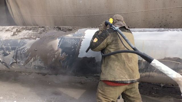 Удаление изоляционного покрытия с 1020 мм б/у газовой трубы по технологии ПРАНС в г. Томск