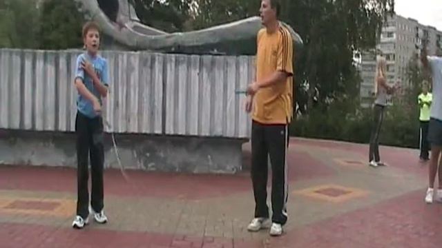 Скакалка. Команда прыжок в жизнь. г. Орёл прыжки с одной скакалкой в паре.