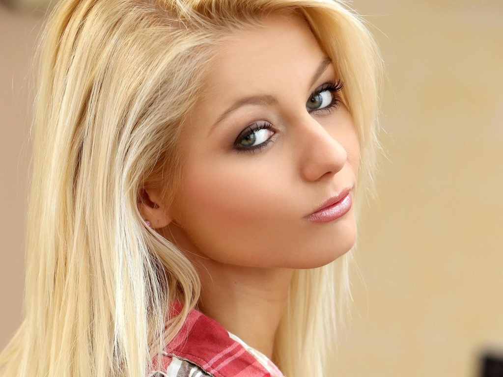 Однажды ты встретишь женщину.... Автор текста неизвестен. Стихи о жизни.