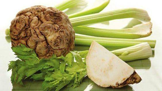 Корейский острый суп с корнем сельдерея (ОбжирАНКИН)