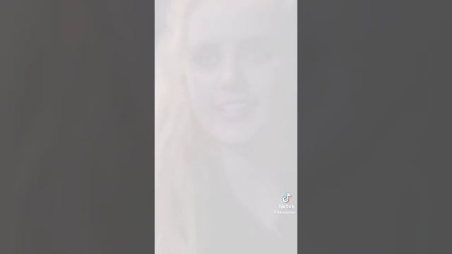 Почему то Клэр напоминает мне Дина