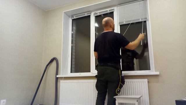 Горизонтальные жалюзи, система Магнум. белый цвет, на окна ПВХ