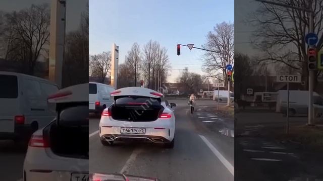 VID_20221223_183724_227.mp4