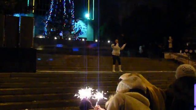 Голосова Ксения - Замело закружило (1 января 2013).mp4