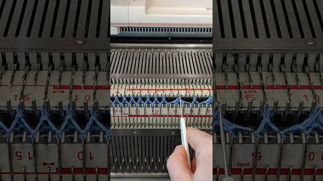 Быстрый и простой узор на вязальной машине на базе резинки 1 на 1.
