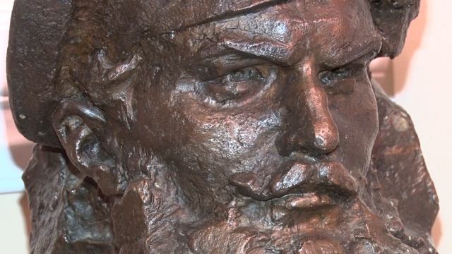 Дорогому Михаилу Александровичу...