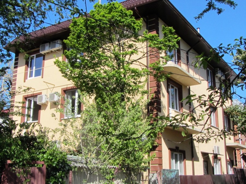 Отдых в Лазаревской на Черном море. Жилье в Лазаревском частный сектор. «Волжанин» гостевой дом