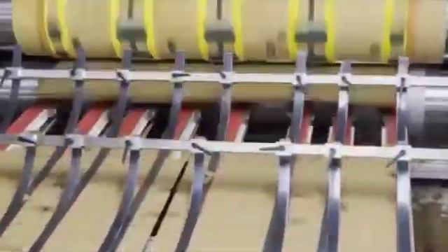 SHINKO 1424 FIVE COLORS HARD DIE CUTTING WITH VIBRATOR AND STACKER