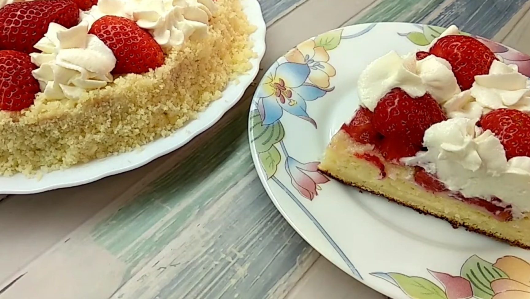 Тает во рту! Бисквитный пирог из творога и ягоды. Из доступных продуктов.