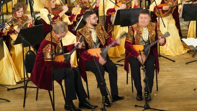 Л.Андерсон "Пустячок", солисты - Трио балалаек: Е.Желинский, А.Тарасов, А.Касьянов