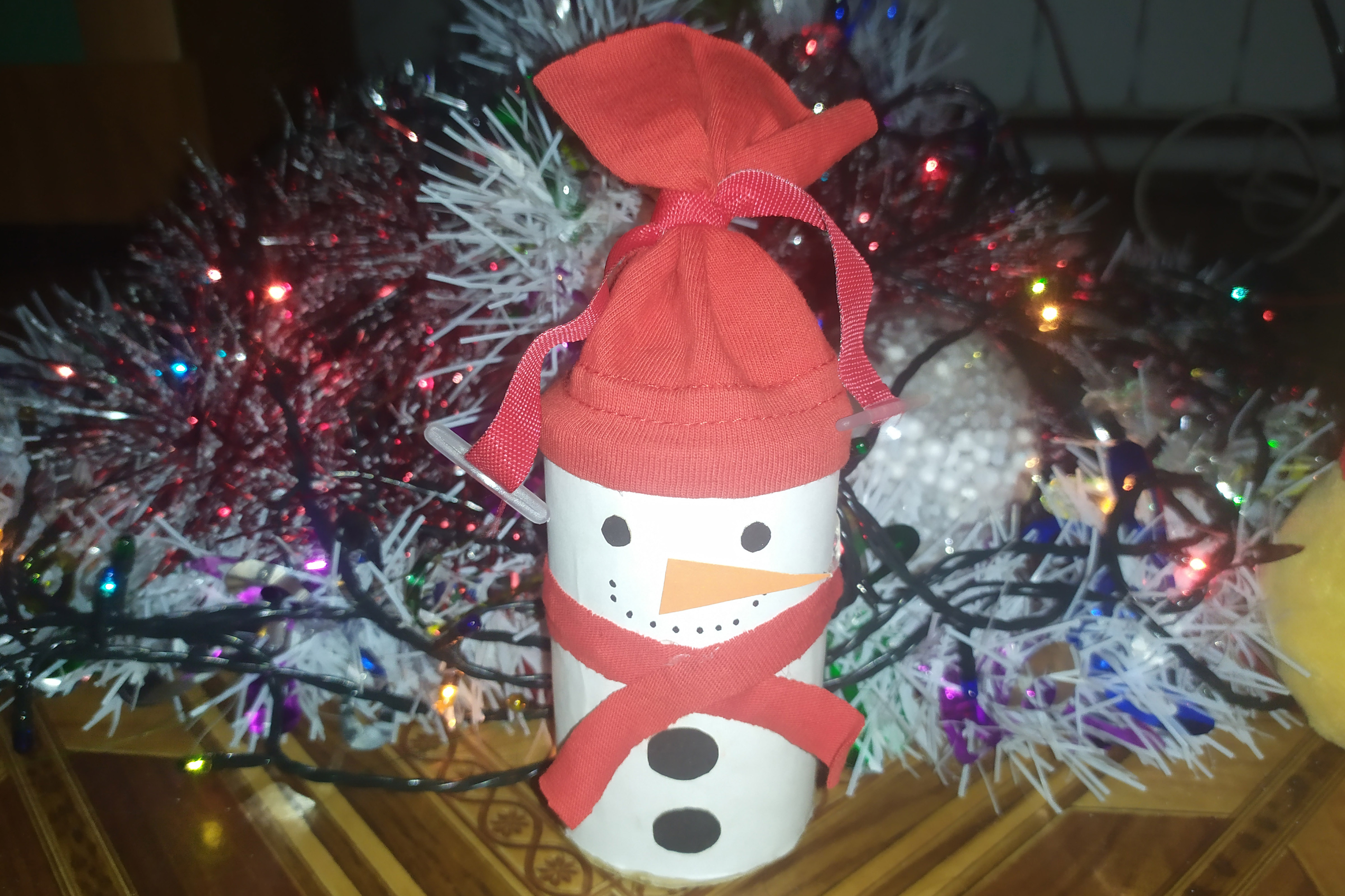 Снеговичок с сюрпризом